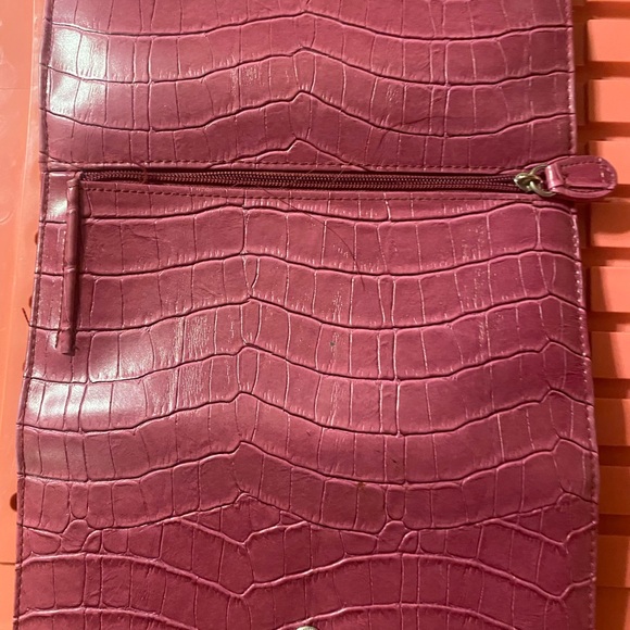 Hato Hasi | Bags | Hato Hasi Pink Trifold Wallet | Poshmark